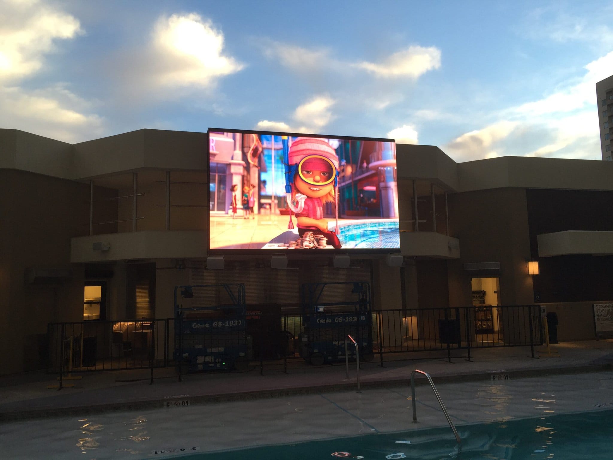 Video Wall Solutions | Crunchy Tech