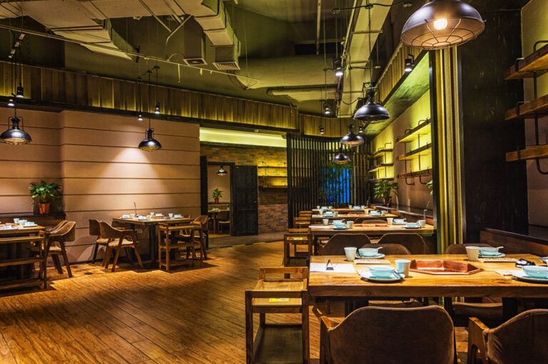 Best Sound System for Restaurants in 2026 | Crunchy Tech